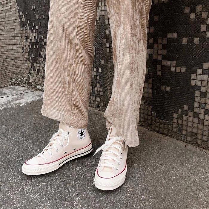 Tạo dấu ấn riêng với giày Converse 1970s Cream