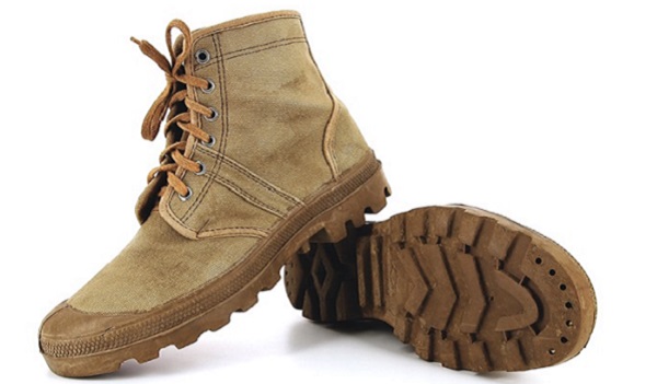 Review và đánh giá các mẫu giày Palladium cổ bẻ