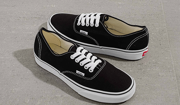Bỏ túi 4 cách buộc dây giày Vans Authentic đình đám