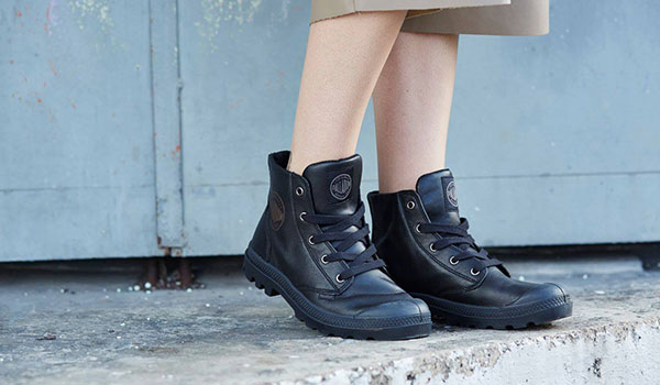 Có gì đằng sau những đôi giày Palladium da